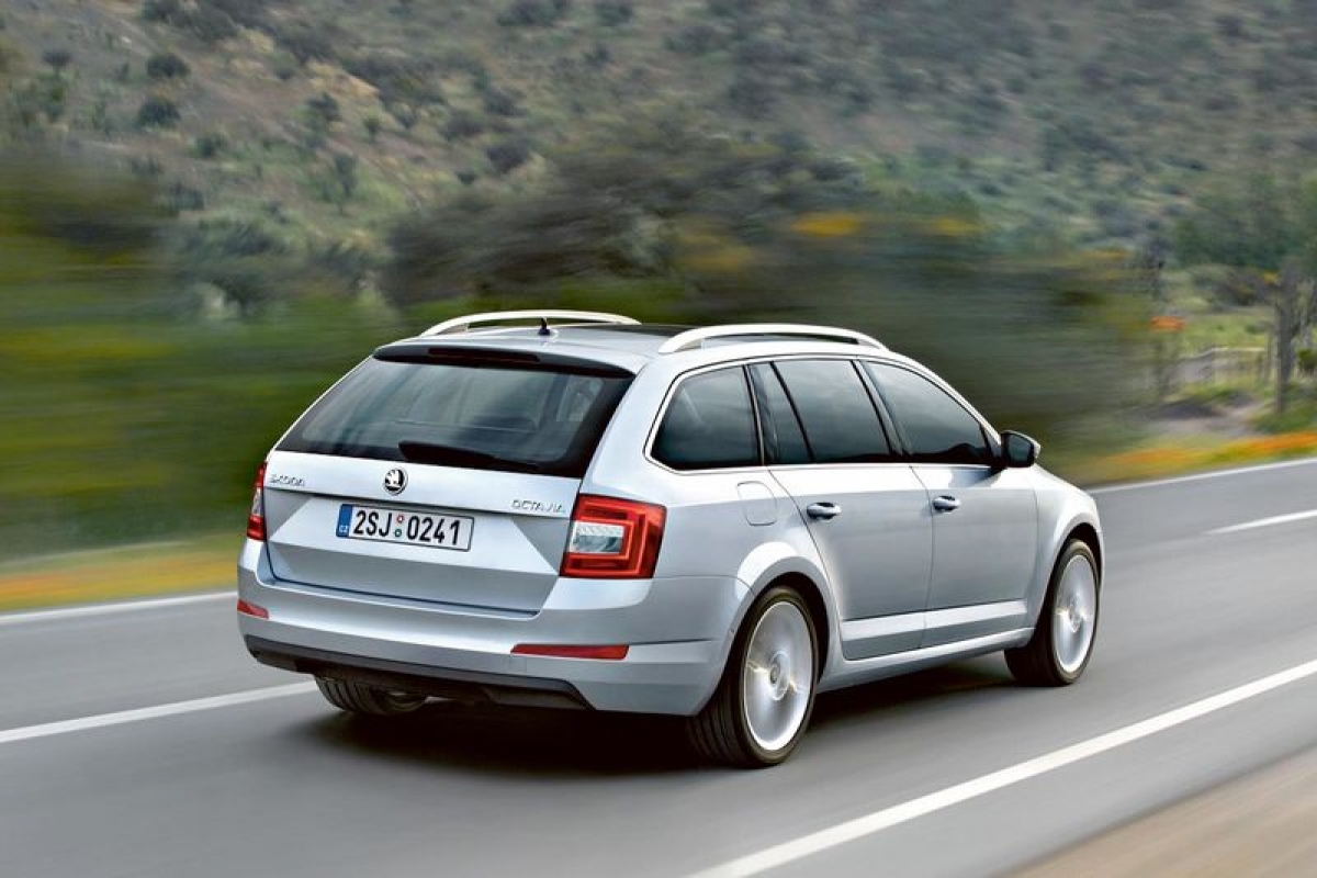 Ap Renting – SKODA OCTAVIA SW 1.6 Tdi Cr Executive